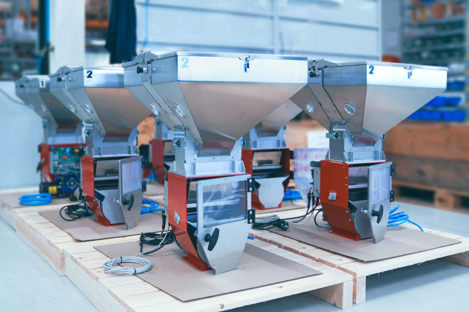 Powder dosing with a gravimetric or volumetric dosing feeder